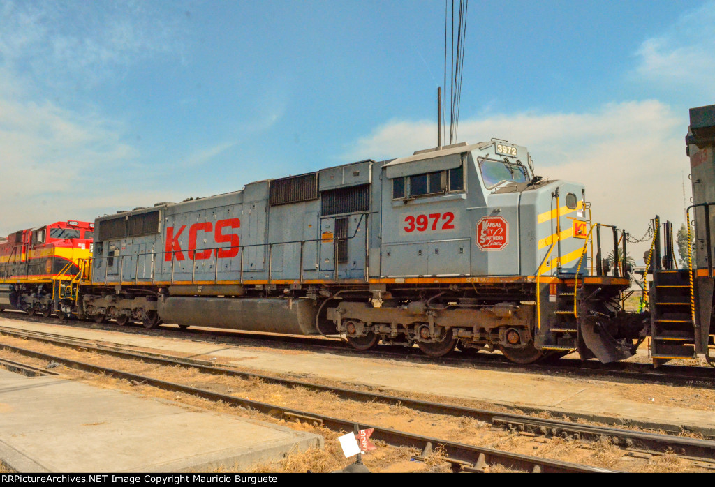 KCS SD70MAC locomotive in gray paint scheme - ex TFM